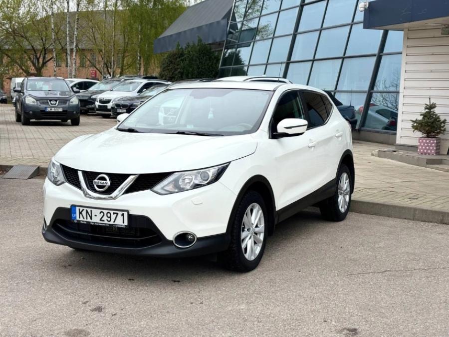 Balts Nissan Qashqai 2016 Rīga, ar dzinēja tilpumu 1.20 L un nobraukumu 158 tūkst. km par 10950 €, foto 1 vietnē AUTOMOTO.COM.LV