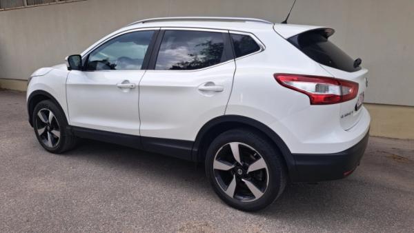Balts Nissan Qashqai 2016 Rīga, ar dzinēja tilpumu 1.60 L un nobraukumu 189 tūkst. km par 10550 €, foto 3 vietnē AUTOMOTO.COM.LV