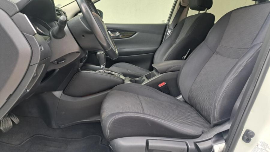 Balts Nissan Qashqai 2016 Rīga, ar dzinēja tilpumu 1.60 L un nobraukumu 189 tūkst. km par 10550 €, foto 6 vietnē AUTOMOTO.COM.LV