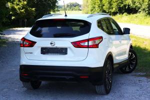 White Nissan Qashqai 2016 in Kretinga, with an engine capacity of 1.20 L and mileage of 123 thousand km for 9199 €, photo 21 on AUTOMOTO.COM.LV