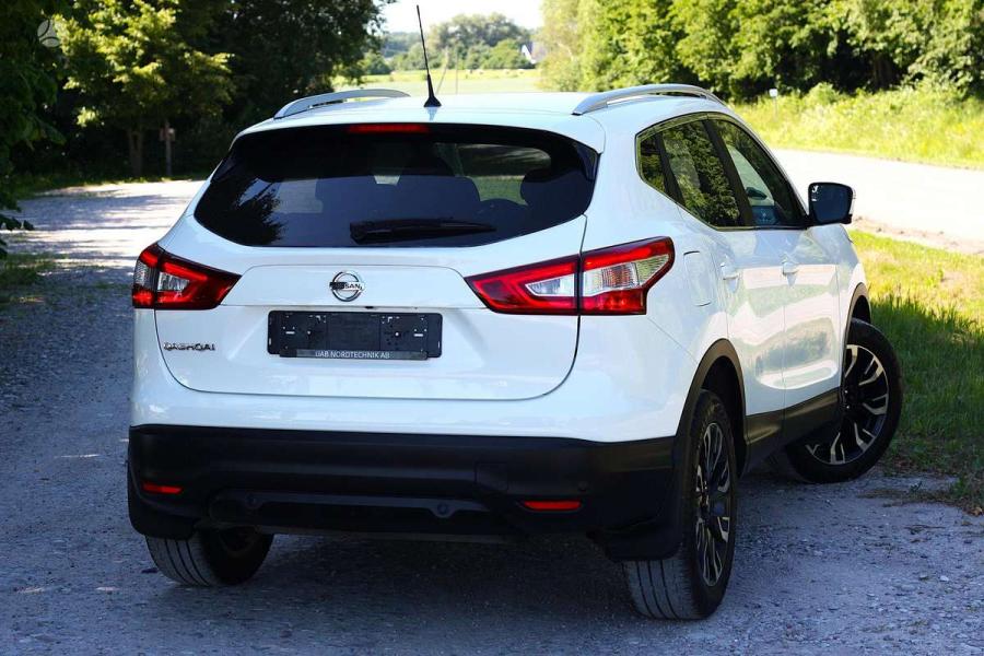 White Nissan Qashqai 2016 in Kretinga, with an engine capacity of 1.20 L and mileage of 123 thousand km for 9199 €, photo 21 on AUTOMOTO.COM.LV