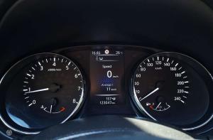White Nissan Qashqai 2016 in Kretinga, with an engine capacity of 1.20 L and mileage of 123 thousand km for 9199 €, photo 29 on AUTOMOTO.COM.LV