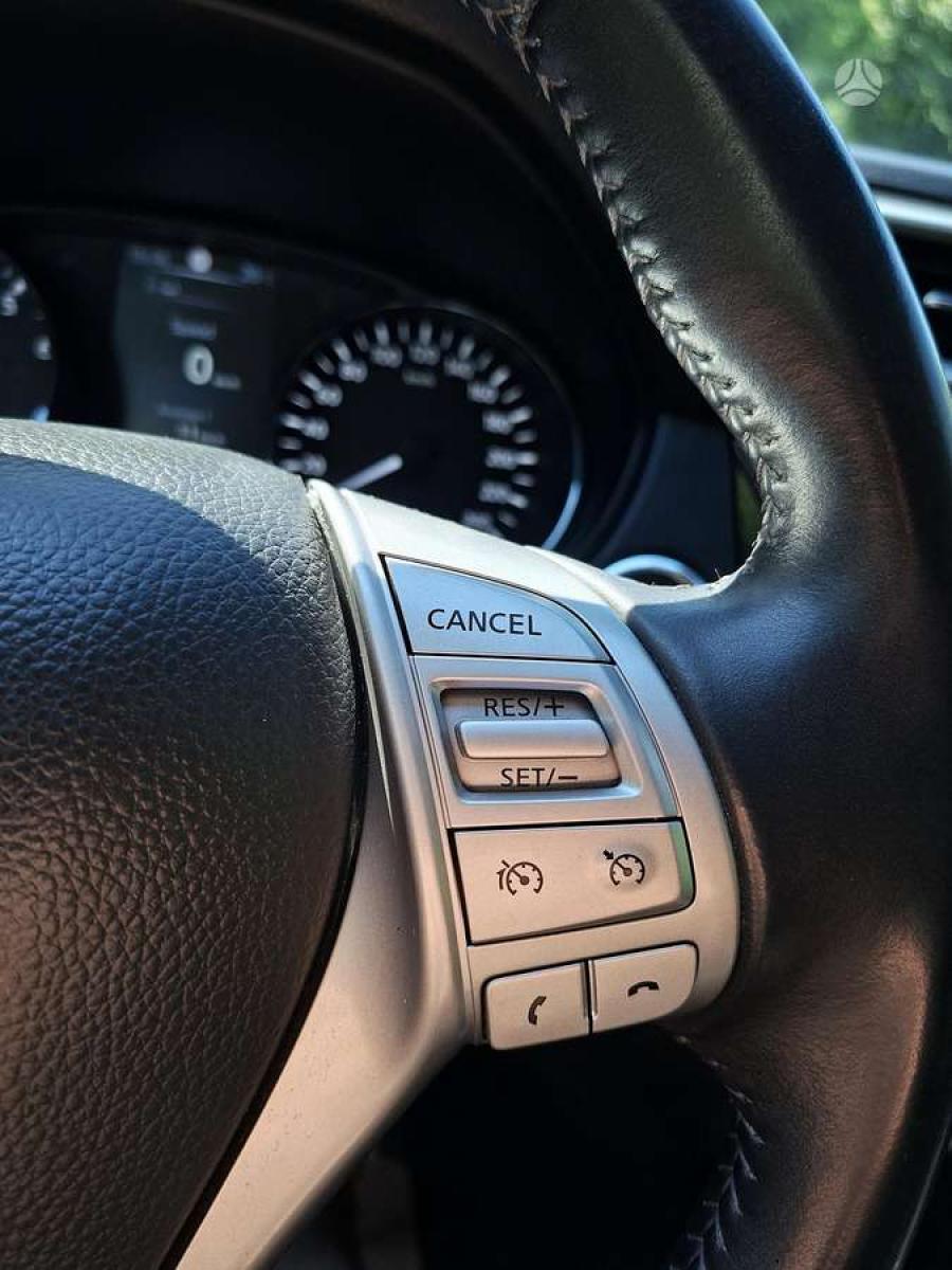White Nissan Qashqai 2016 in Kretinga, with an engine capacity of 1.20 L and mileage of 123 thousand km for 9199 €, photo 31 on AUTOMOTO.COM.LV