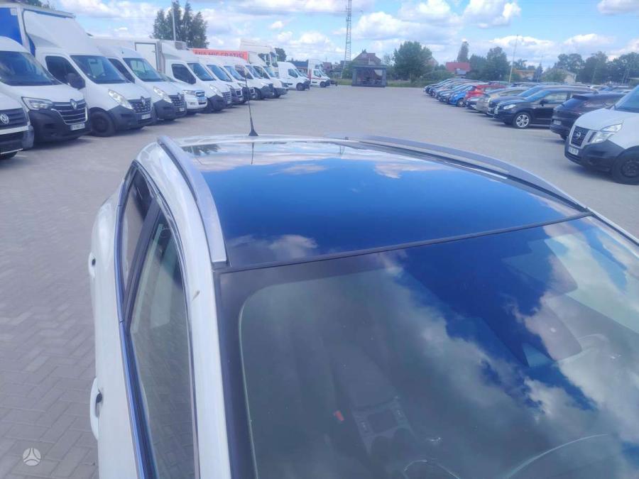 White Nissan Qashqai 2016 in Taurage, with an engine capacity of 1.46 L and mileage of 260 thousand km for 7700 €, photo 7 on AUTOMOTO.COM.LV