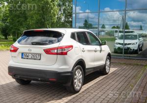 Balts Nissan Qashqai 2016 Cēsis, ar dzinēja tilpumu 1.20 L un nobraukumu 162 tūkst. km par 8250 €, foto 6 vietnē AUTOMOTO.COM.LV