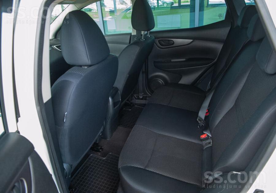 Balts Nissan Qashqai 2016 Cēsis, ar dzinēja tilpumu 1.20 L un nobraukumu 162 tūkst. km par 8250 €, foto 20 vietnē AUTOMOTO.COM.LV
