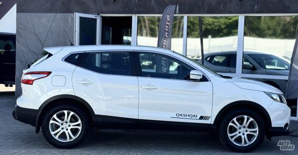 Balts Nissan Qashqai 2016 Radviliškis, ar dzinēja tilpumu 1.20 L un nobraukumu 133 tūkst. km par 8650 €, foto 7 vietnē AUTOMOTO.COM.LV