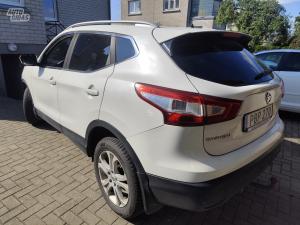White Nissan Qashqai 2016 in Telschi, with an engine capacity of 1.60 L and mileage of 340 thousand km for 5500 €, photo 7 on AUTOMOTO.COM.LV