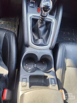 White Nissan Qashqai 2016 in Telschi, with an engine capacity of 1.60 L and mileage of 340 thousand km for 5500 €, photo 14 on AUTOMOTO.COM.LV
