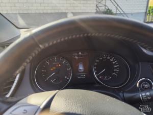 White Nissan Qashqai 2016 in Telschi, with an engine capacity of 1.60 L and mileage of 340 thousand km for 5500 €, photo 16 on AUTOMOTO.COM.LV