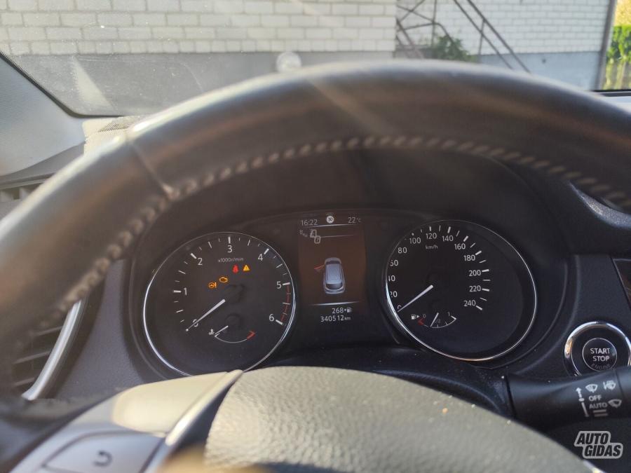 White Nissan Qashqai 2016 in Telschi, with an engine capacity of 1.60 L and mileage of 340 thousand km for 5500 €, photo 16 on AUTOMOTO.COM.LV