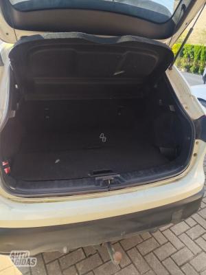 White Nissan Qashqai 2016 in Telschi, with an engine capacity of 1.60 L and mileage of 340 thousand km for 5500 €, photo 19 on AUTOMOTO.COM.LV