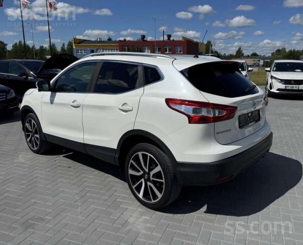 Balts Nissan Qashqai 2016 Telšiai, ar dzinēja tilpumu 1.60 L un nobraukumu 202 tūkst. km par 7690 €, foto 6 vietnē AUTOMOTO.COM.LV
