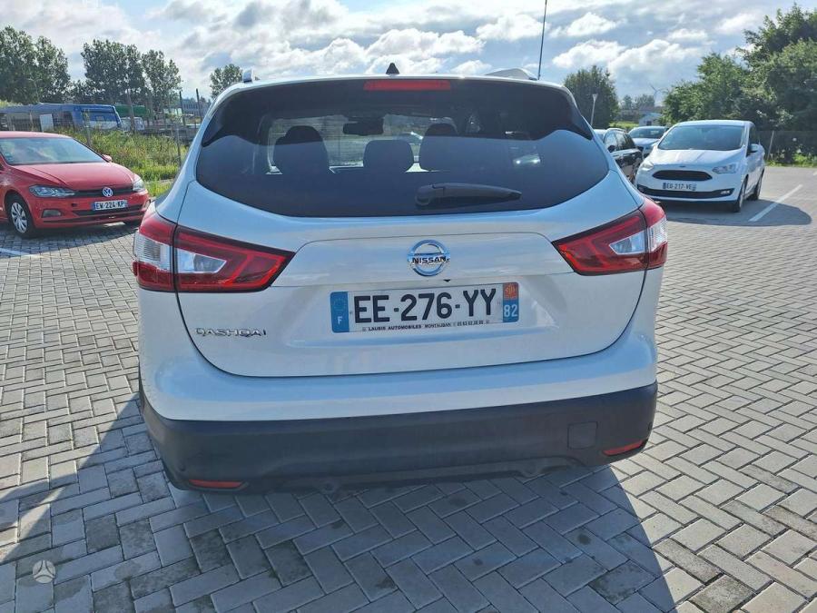 Белый Ниссан Кашкай 2016 в Таураге, объемом двигателя 1.20 л и пробегом 114 тыс. км за 7900 €, фото 5 на AUTOMOTO.COM.LV