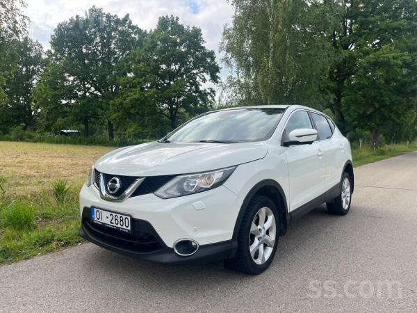 Balts Nissan Qashqai 2016 Jelgava, ar dzinēja tilpumu 1.20 L un nobraukumu 109 tūkst. km par 7900 €, foto 1 vietnē AUTOMOTO.COM.LV