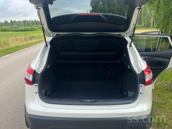 Balts Nissan Qashqai 2016 Jelgava, ar dzinēja tilpumu 1.20 L un nobraukumu 109 tūkst. km par 7900 €, foto 4 vietnē AUTOMOTO.COM.LV