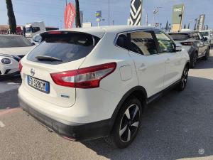 Balts Nissan Qashqai 2016 Šauļi, ar dzinēja tilpumu 1.46 L un nobraukumu 300 tūkst. km par 6400 €, foto 4 vietnē AUTOMOTO.COM.LV