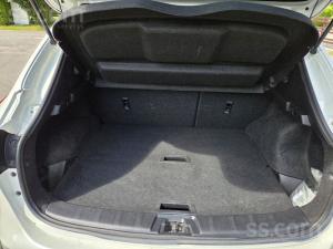 White Nissan Qashqai 2016 in Riga, with an engine capacity of 1.60 L and mileage of 239 thousand km for 9700 €, photo 22 on AUTOMOTO.COM.LV