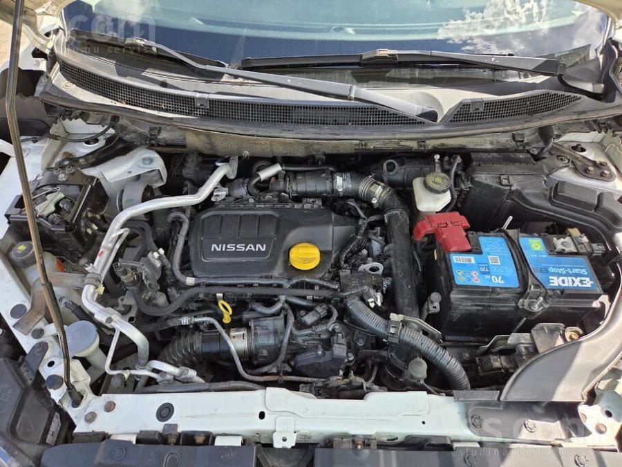 White Nissan Qashqai 2016 in Riga, with an engine capacity of 1.60 L and mileage of 239 thousand km for 9700 €, photo 23 on AUTOMOTO.COM.LV