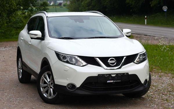 White Nissan Qashqai 2016 in Kretinga, with an engine capacity of 1.20 L and mileage of 142 thousand km for 9499 €, photo 6 on AUTOMOTO.COM.LV