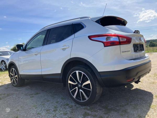 Balts Nissan Qashqai 2016 Prienai, ar dzinēja tilpumu 1.60 L un nobraukumu 198 tūkst. km par 9555 €, foto 8 vietnē AUTOMOTO.COM.LV