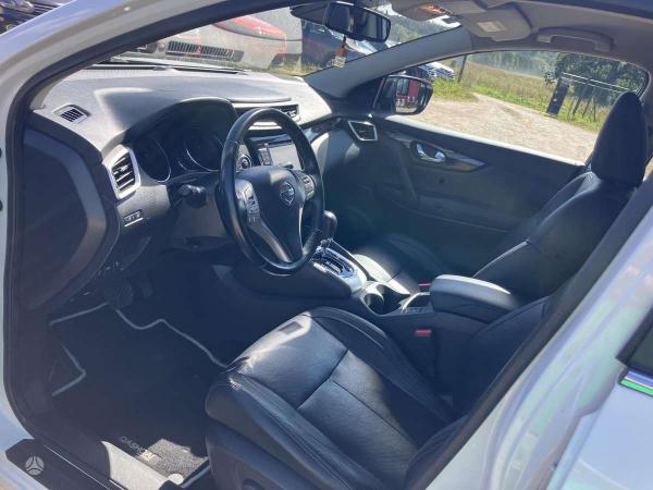 Balts Nissan Qashqai 2016 Prienai, ar dzinēja tilpumu 1.60 L un nobraukumu 198 tūkst. km par 9555 €, foto 11 vietnē AUTOMOTO.COM.LV