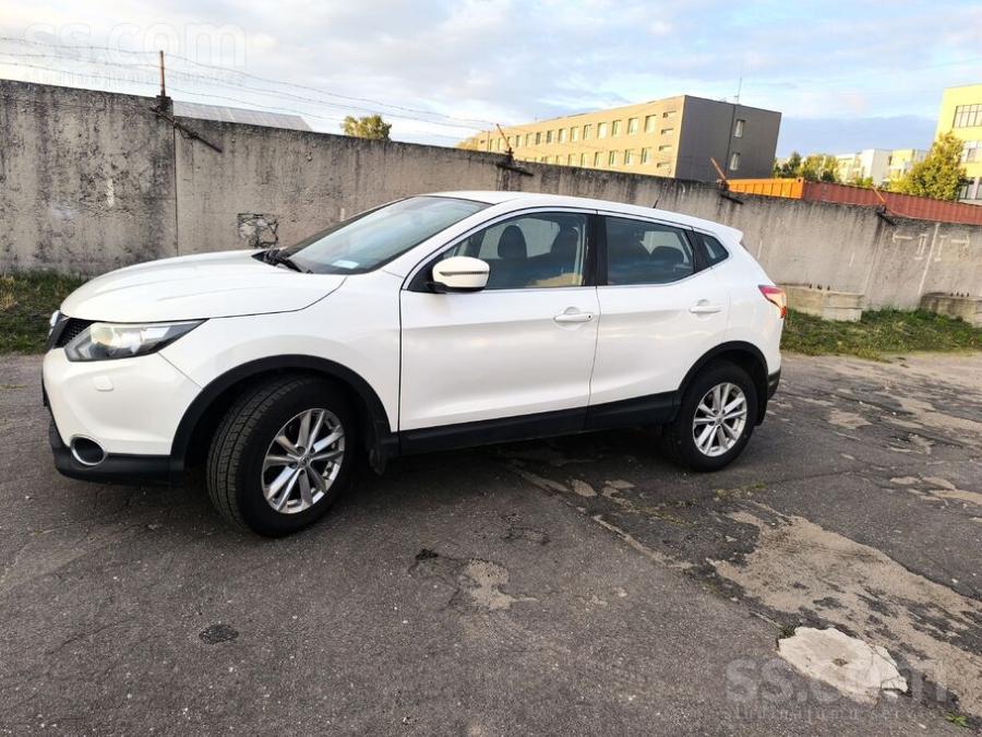 Balts Nissan Qashqai 2016 Rīga, ar dzinēja tilpumu 1.20 L un nobraukumu 192 tūkst. km par 7400 €, foto 5 vietnē AUTOMOTO.COM.LV