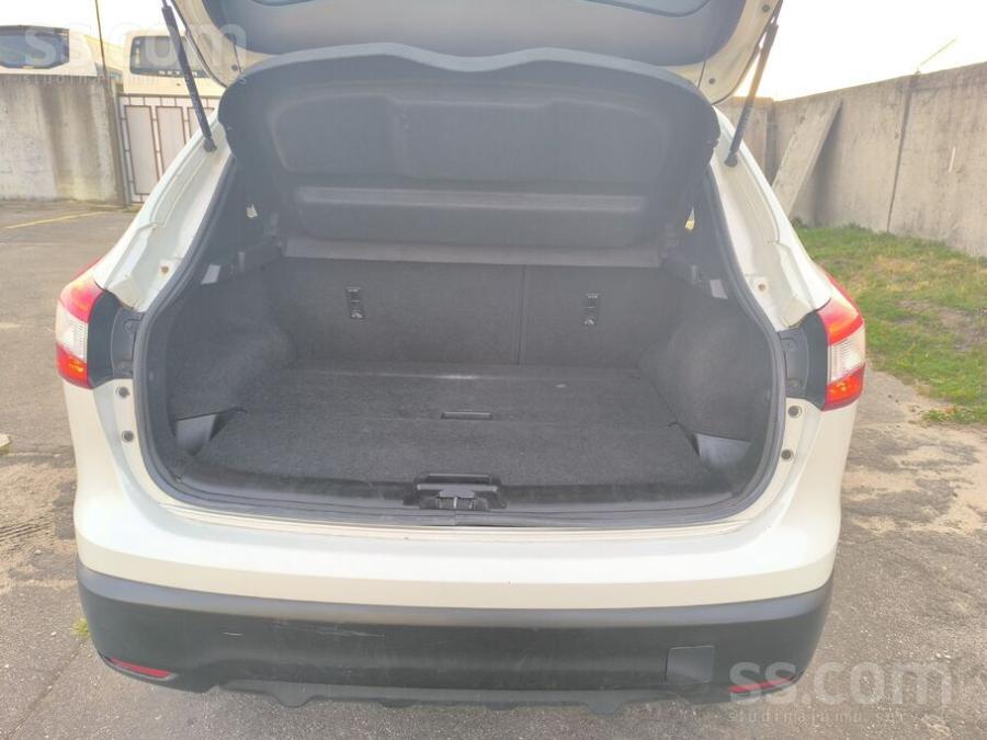 Balts Nissan Qashqai 2016 Rīga, ar dzinēja tilpumu 1.20 L un nobraukumu 192 tūkst. km par 7400 €, foto 11 vietnē AUTOMOTO.COM.LV