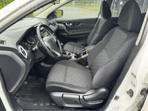 White Nissan Qashqai 2016 in Riga, with an engine capacity of 1.50 L and mileage of 277 thousand km for 5300 €, photo 10 on AUTOMOTO.COM.LV