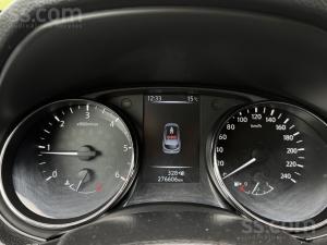 White Nissan Qashqai 2016 in Riga, with an engine capacity of 1.50 L and mileage of 277 thousand km for 5300 €, photo 16 on AUTOMOTO.COM.LV