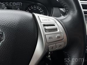 White Nissan Qashqai 2016 in Riga, with an engine capacity of 1.50 L and mileage of 277 thousand km for 5300 €, photo 23 on AUTOMOTO.COM.LV