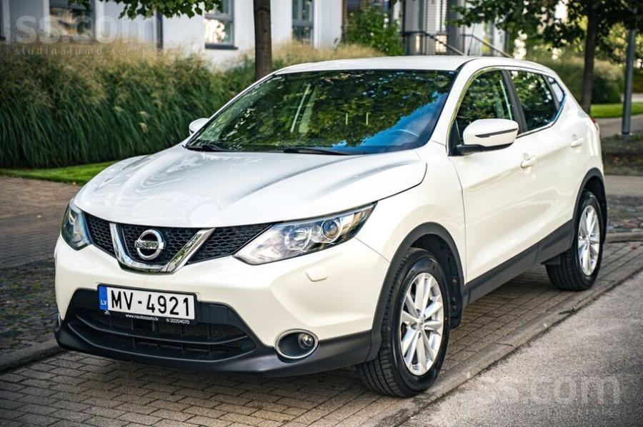Balts Nissan Qashqai 2016 Rīga, ar dzinēja tilpumu 1.20 L un nobraukumu 111 tūkst. km par 7990 €, foto 1 vietnē AUTOMOTO.COM.LV