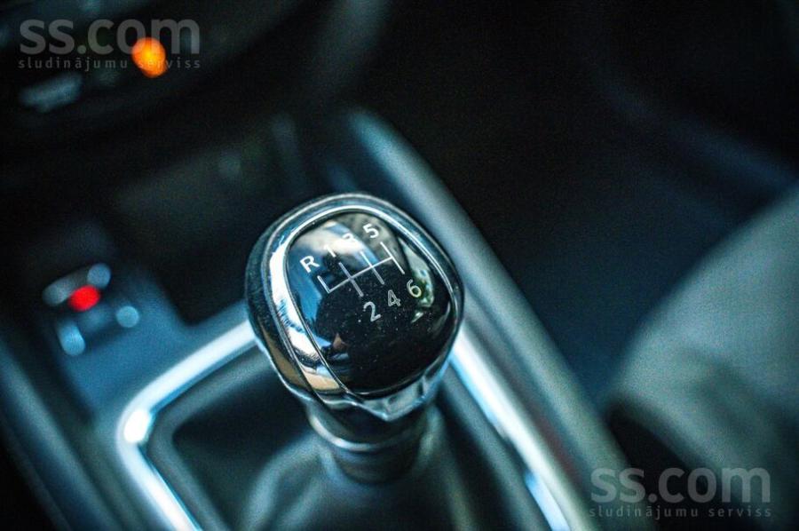 Balts Nissan Qashqai 2016 Rīga, ar dzinēja tilpumu 1.20 L un nobraukumu 111 tūkst. km par 7990 €, foto 23 vietnē AUTOMOTO.COM.LV