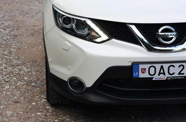 Balts Nissan Qashqai 2016 Kretinga, ar dzinēja tilpumu 1.20 L un nobraukumu 142 tūkst. km par 9699 €, foto 5 vietnē AUTOMOTO.COM.LV