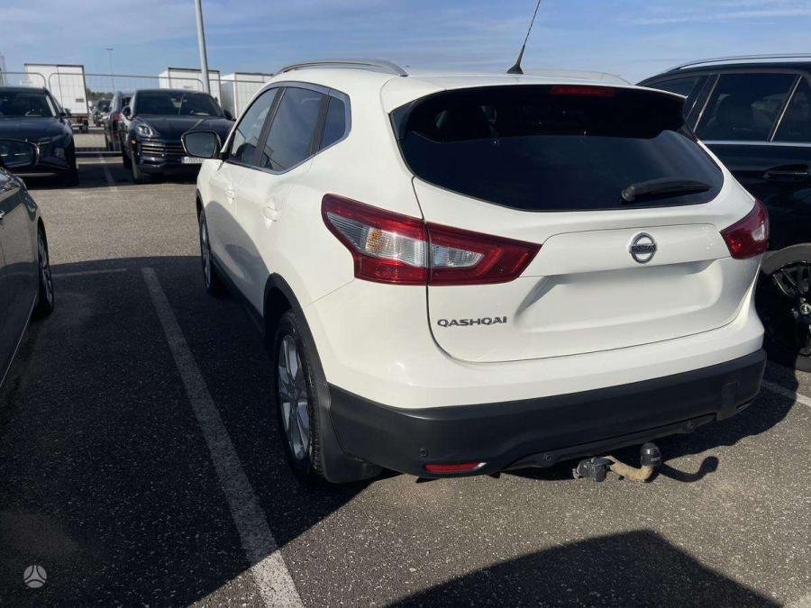 Balts Nissan Qashqai 2016 Viļņa, ar dzinēja tilpumu 1.20 L un nobraukumu 111 tūkst. km par 5200 €, foto 6 vietnē AUTOMOTO.COM.LV