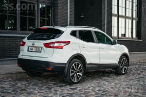 Balts Nissan Qashqai 2016 Rīga, ar dzinēja tilpumu 1.20 L un nobraukumu 103 tūkst. km par 12880 €, foto 4 vietnē AUTOMOTO.COM.LV