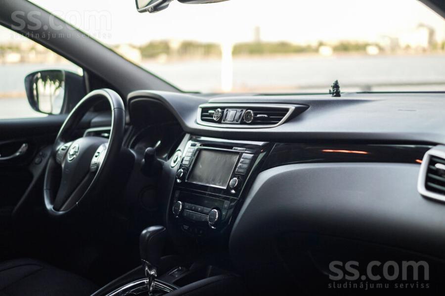 Balts Nissan Qashqai 2016 Rīga, ar dzinēja tilpumu 1.20 L un nobraukumu 103 tūkst. km par 12880 €, foto 8 vietnē AUTOMOTO.COM.LV