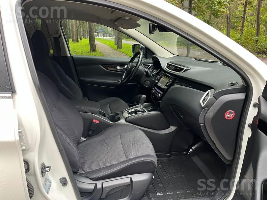 White Nissan Qashqai 2016 in Riga, with an engine capacity of 1.20 L and mileage of 0 thousand km for 8499 €, photo 25 on AUTOMOTO.COM.LV