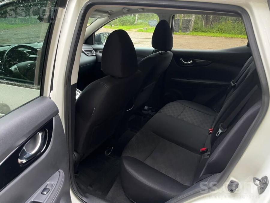 White Nissan Qashqai 2016 in Riga, with an engine capacity of 1.20 L and mileage of 0 thousand km for 8499 €, photo 28 on AUTOMOTO.COM.LV