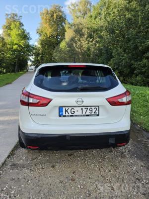 Balts Nissan Qashqai 2016 Rīga, ar dzinēja tilpumu 1.20 L un nobraukumu 118 tūkst. km par 7599 €, foto 6 vietnē AUTOMOTO.COM.LV