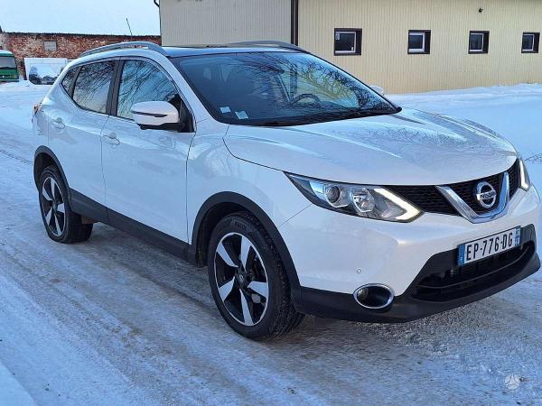 Balts Nissan Qashqai 2017 Tauragė, ar dzinēja tilpumu 1.60 L un nobraukumu 176 tūkst. km par 9200 €, foto 3 vietnē AUTOMOTO.COM.LV