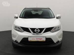 White Nissan Qashqai 2017 in Vilnius, with an engine capacity of 1.20 L and mileage of 86 thousand km for 12699 €, photo 4 on AUTOMOTO.COM.LV