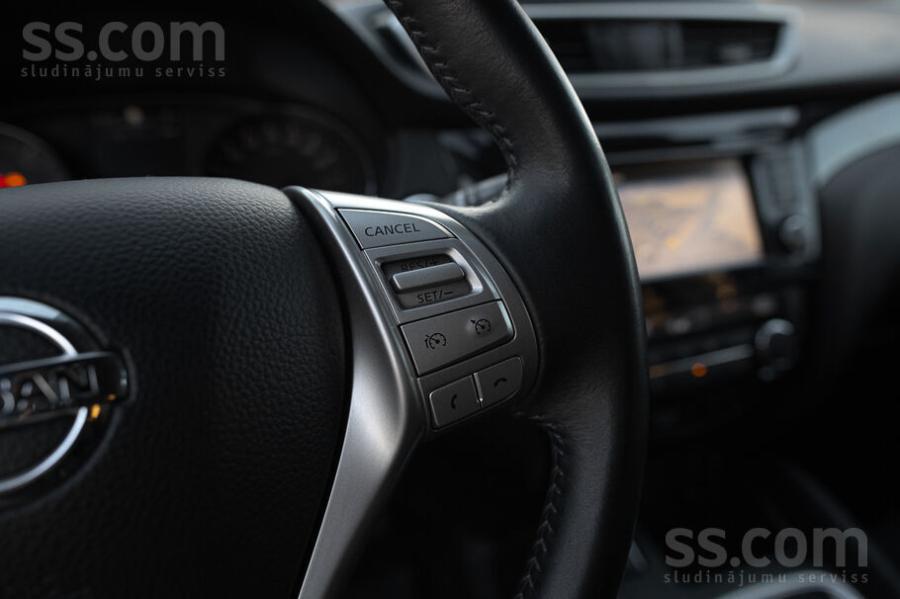 White Nissan Qashqai 2017 in Jelgava, with an engine capacity of 1.20 L and mileage of 165 thousand km for 8290 €, photo 17 on AUTOMOTO.COM.LV