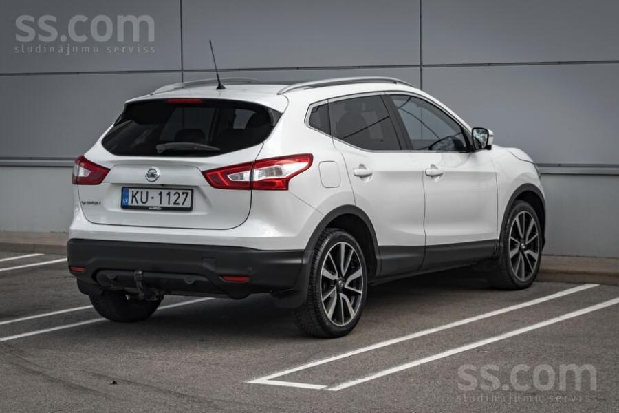 Balts Nissan Qashqai 2017 Rīga, ar dzinēja tilpumu 1.20 L un nobraukumu 186 tūkst. km par 6990 €, foto 5 vietnē AUTOMOTO.COM.LV