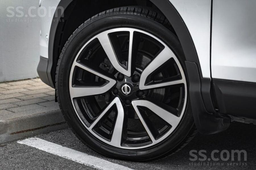 Balts Nissan Qashqai 2017 Rīga, ar dzinēja tilpumu 1.20 L un nobraukumu 186 tūkst. km par 6990 €, foto 8 vietnē AUTOMOTO.COM.LV