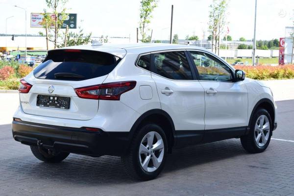 Balts Nissan Qashqai 2017 Viļņa, ar dzinēja tilpumu 1.60 L un nobraukumu 244 tūkst. km par 9800 €, foto 5 vietnē AUTOMOTO.COM.LV