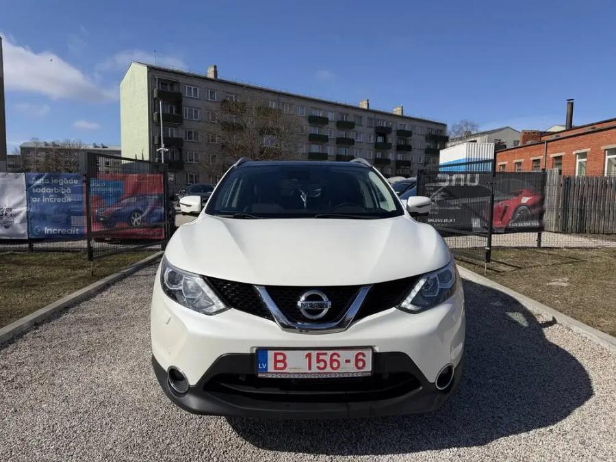 Balts Nissan Qashqai 2017 Ventspils, ar dzinēja tilpumu 1.60 L un nobraukumu 146 tūkst. km par 9800 €, foto 3 vietnē AUTOMOTO.COM.LV