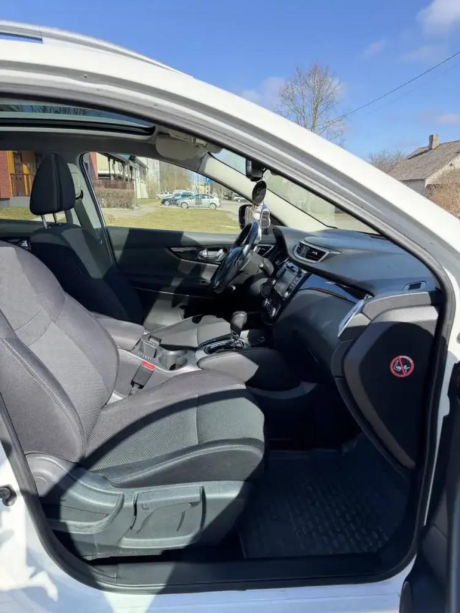 Balts Nissan Qashqai 2017 Ventspils, ar dzinēja tilpumu 1.60 L un nobraukumu 146 tūkst. km par 9800 €, foto 13 vietnē AUTOMOTO.COM.LV