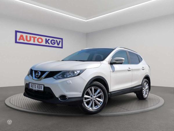 White Nissan Qashqai 2017 in Vilnius, with an engine capacity of 1.20 L and mileage of 76 thousand km for 11499 €, photo 1 on AUTOMOTO.COM.LV