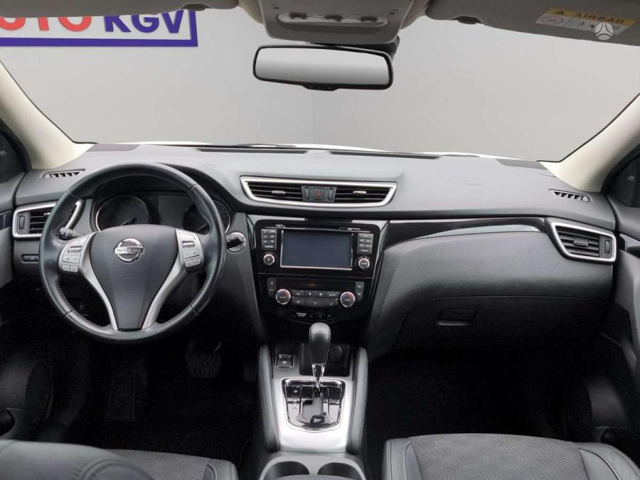 White Nissan Qashqai 2017 in Vilnius, with an engine capacity of 1.20 L and mileage of 76 thousand km for 11499 €, photo 13 on AUTOMOTO.COM.LV